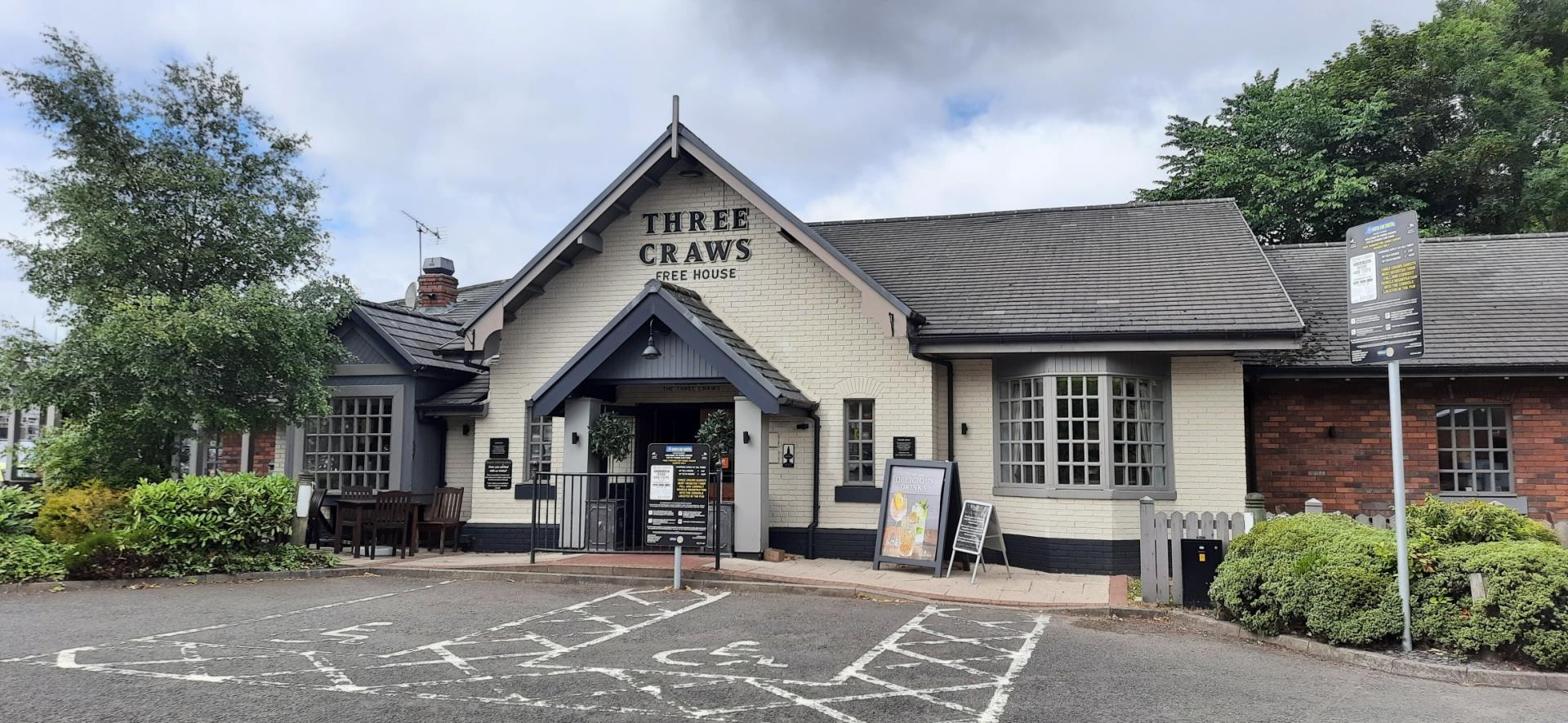 The Three Craws - Pub with Disabled Access - Glasgow - Euan's Guide